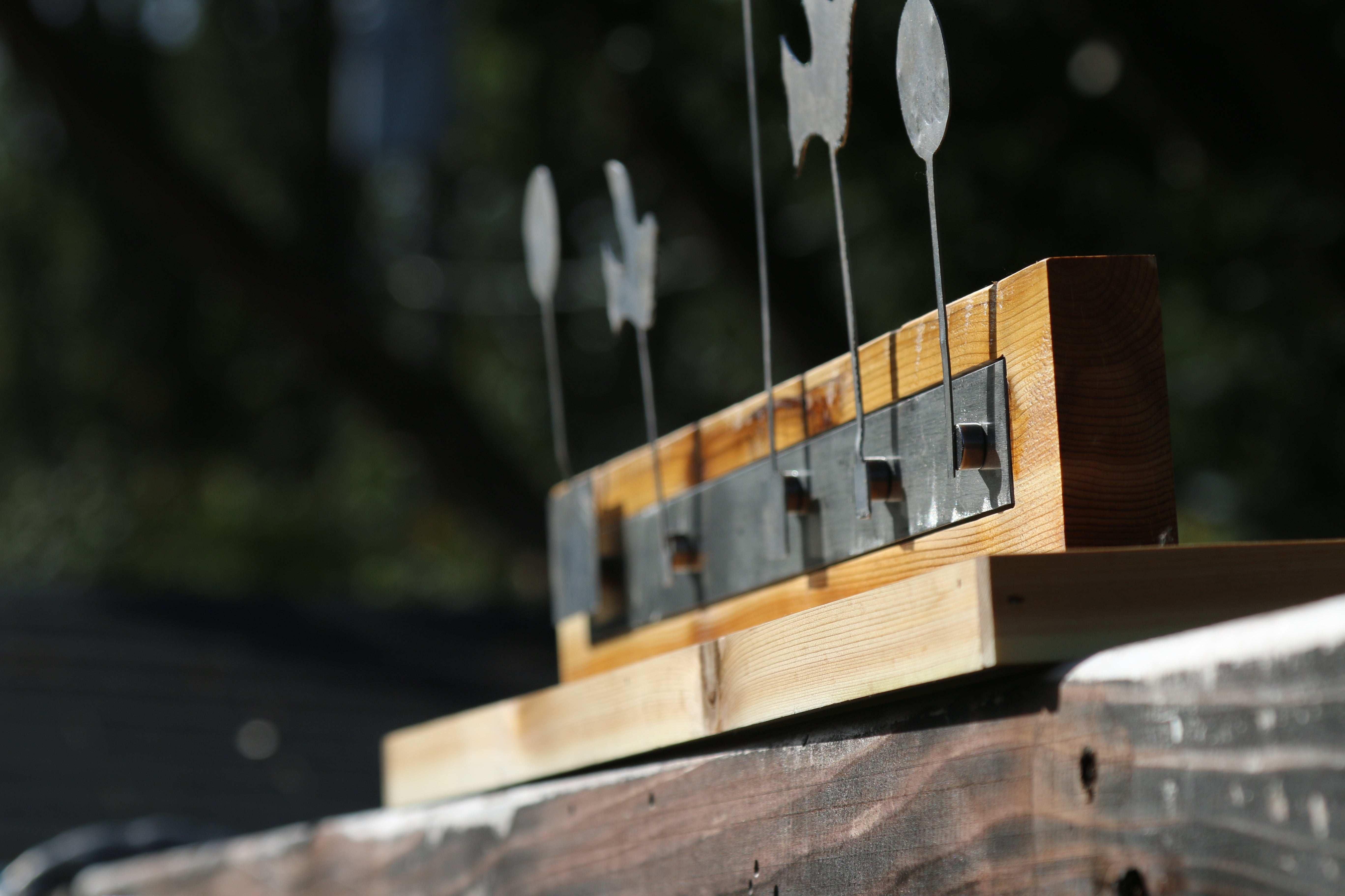 Steel Plated Wooden Target that Transforms to Home Decor – OmoiBox ...