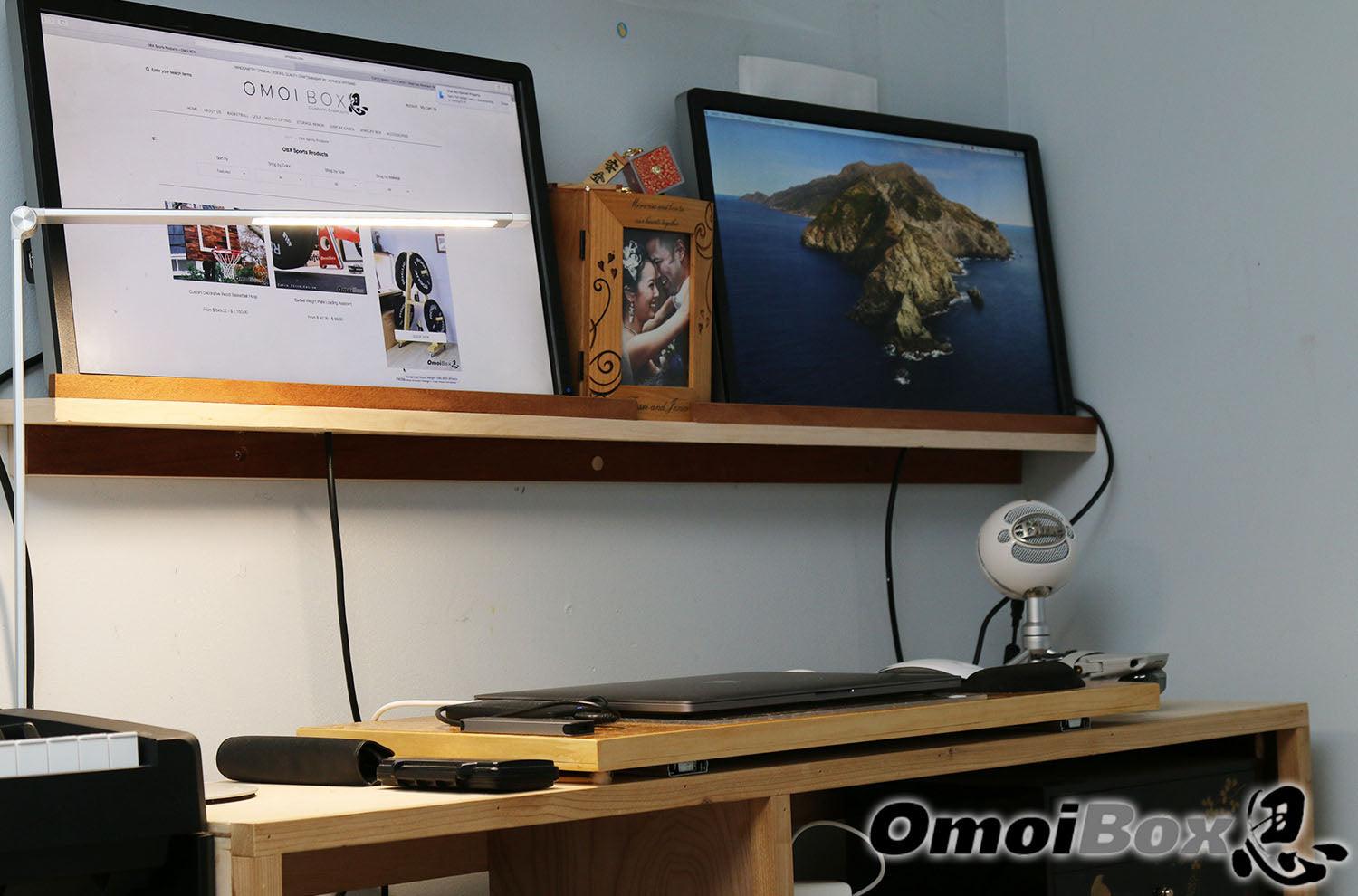 Minimalist Desk Setup – OmoiBox Visionary Creations
